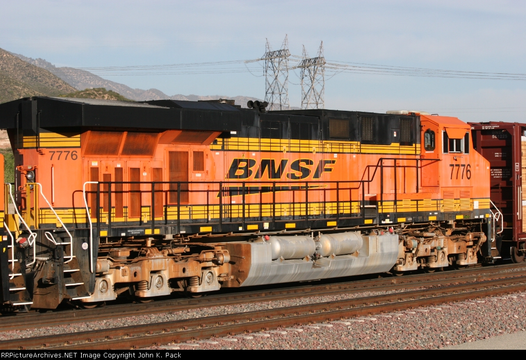 BNSF 7776